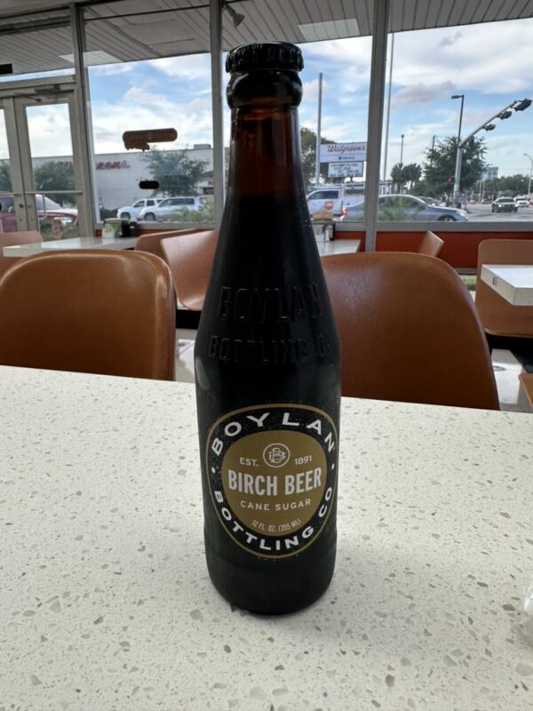 Royal Castle - Delicious meals to satisfy your cravings.